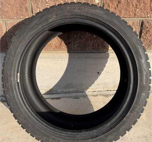 Pirelli Ice Zero FR 225/45 R19 96T