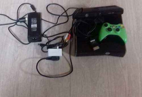 Xbox 360 с кинектом и джойстиком