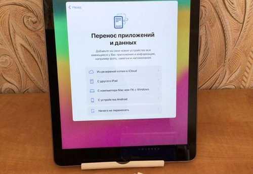 iPad 6 (2018) / Wi-Fi / 32 гб. Отличное состояние