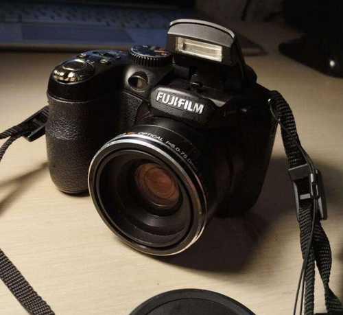 Цифровой фотоаппарат Fujifilm FinePix S1600