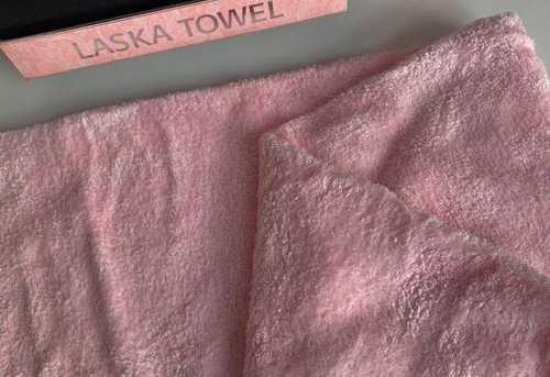 Розовое полотенце