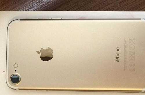 Телефон iPhone 7