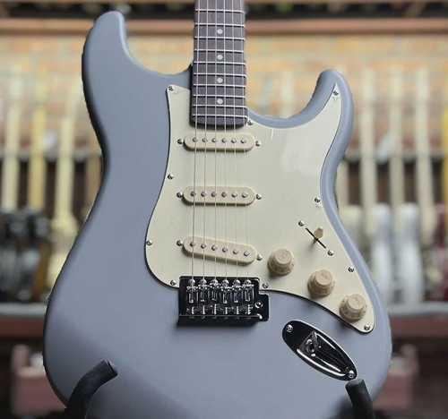 Электрогитара DeMarco dmsest202 Stratocaster SSS S