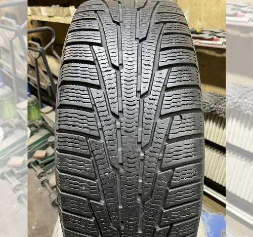 Nokian Tyres Hakkapeliitta R 215/60 R17 100R