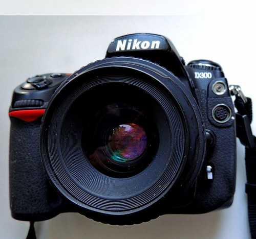 Nikon D300 с автофокусным объективом Sigma AF 50mm