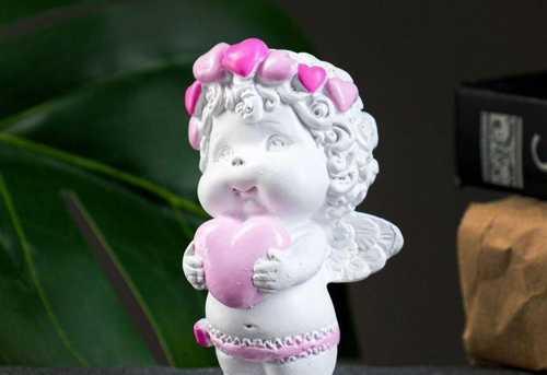 Малыш ангел с сердцем сувенир статуэтка