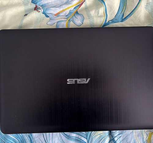 Ноутбук asus D541N