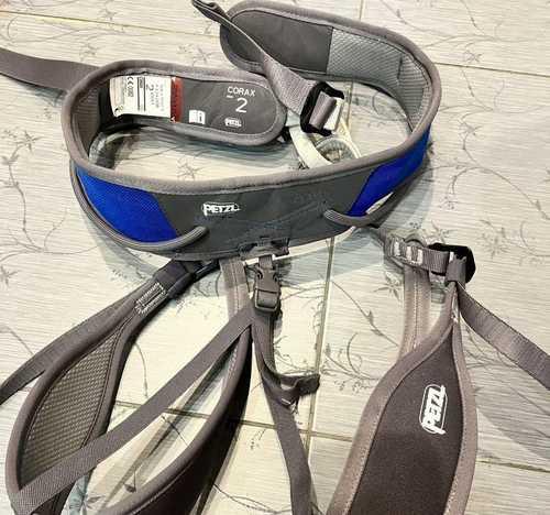 Страховочная система petzl corax 2