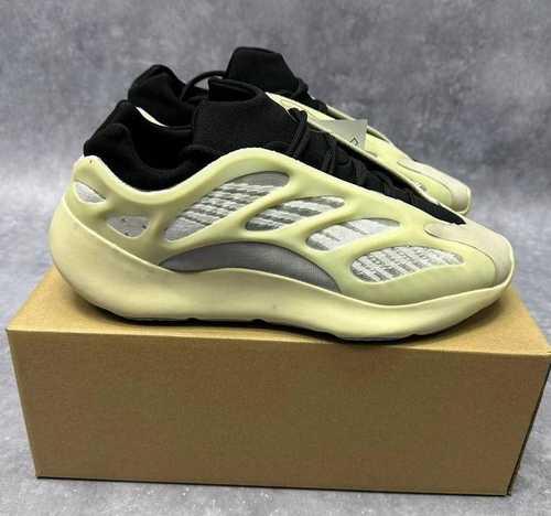 Adidas Yeezy Boost 700 - 41 42 43 44 44EU