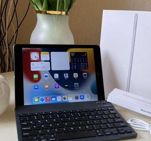 Планшет apple iPad AIR 2 ростест с клавиатурой