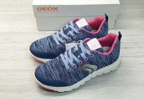 Новые кроссовки Geox 33 р-р