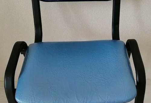 Комплект новых стульев, 2 шт
