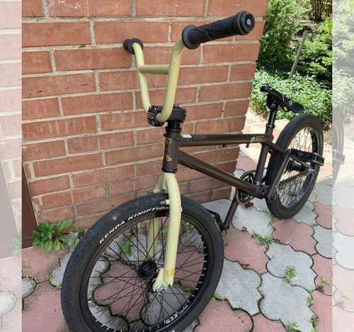 Продам bmx gt