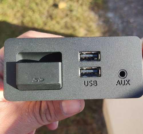 Блок управления mazda usb/aux