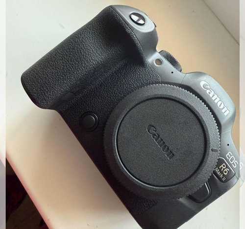 Продам новый фотоаппарат Canon EOS R6 Mark ll