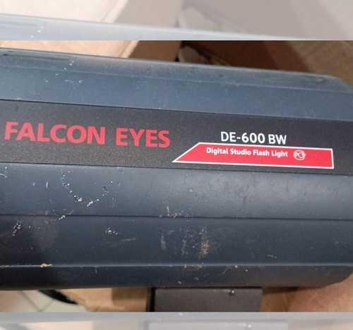 Фотовспышка falcon eyes de-600 bw лампа живая