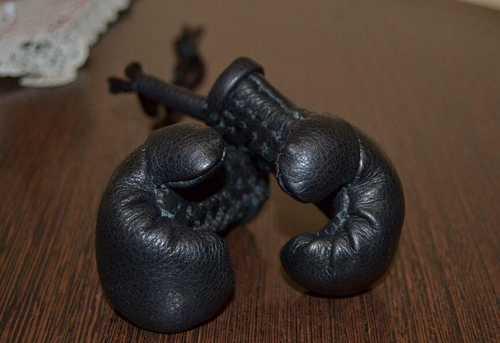 Сувенирные боксерские мини перчатки из кожи