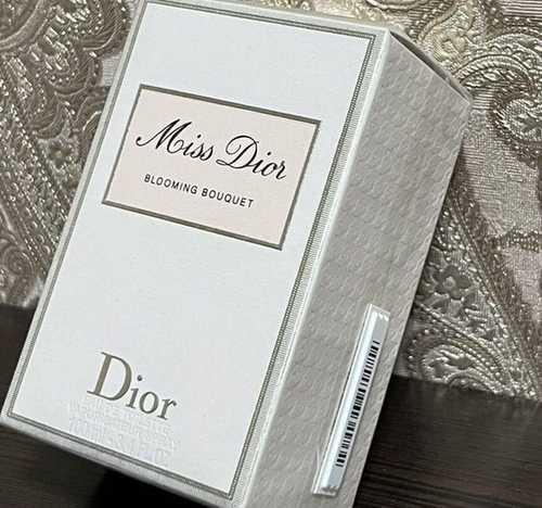 Парфюм miss dior