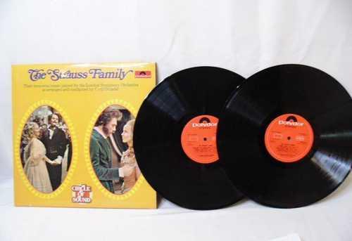Пластинка (2 LP) из Англии The Strauss Family. 69