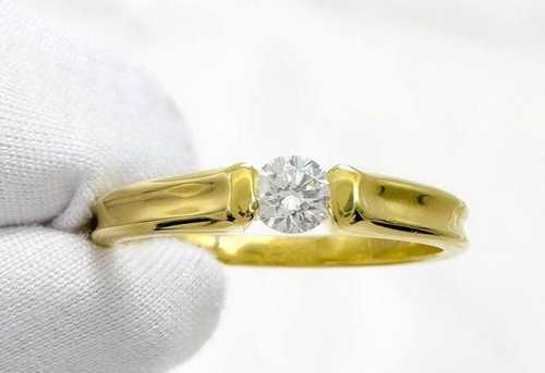 Золотое кольцо с бриллиантом 750 пробы 2.92 гр