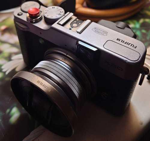 Беззеркальный фотоаппарат fujifilm X20