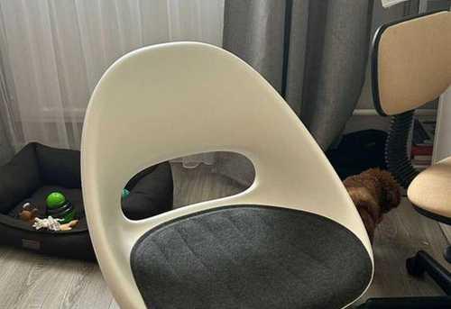 Компьютерное кресло IKEA Loberget