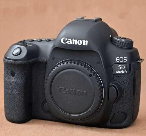 Фотоаппарат Canon 5D mark 4 Body