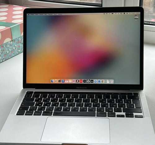 Apple macbook pro 13 2020