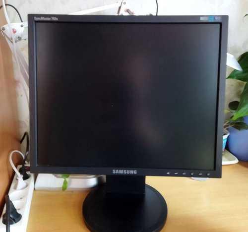 Монитор samsung sun master 740N диагональ 17