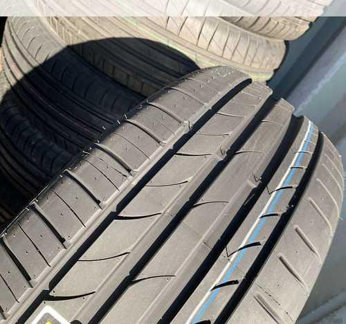 Rotalla Setula S-Race RU01 235/45 R18 98W