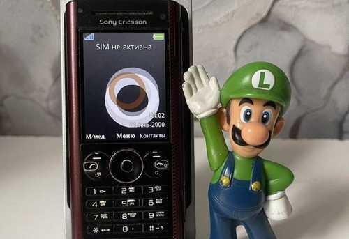 Телефон Sony Ericsson W902