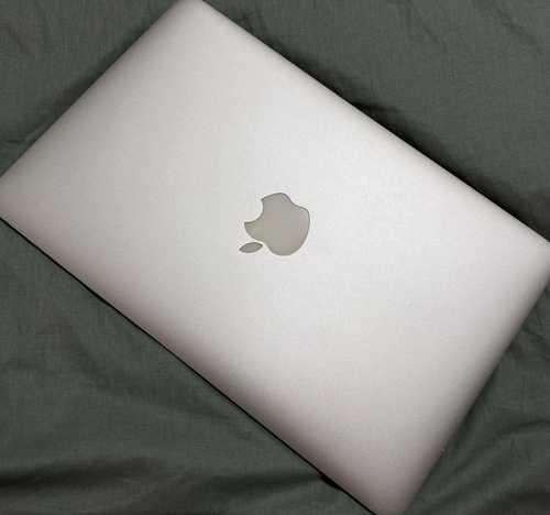 Apple macbook air 11 2012