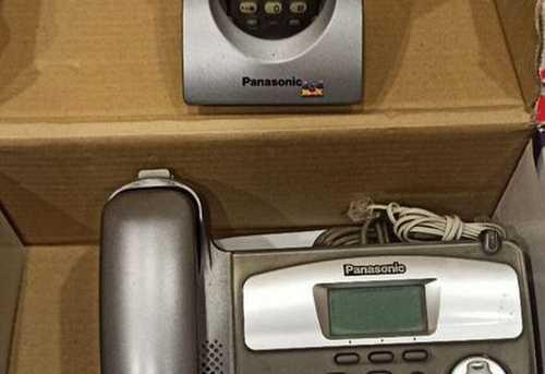Кнопочный телефон Panasonic