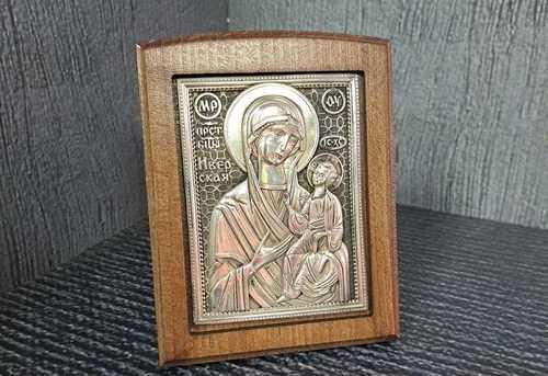 Икона Пресвятая Богородица Иверская