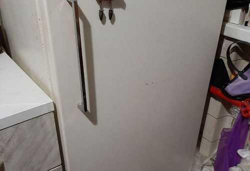 Холодильник Snaige 128