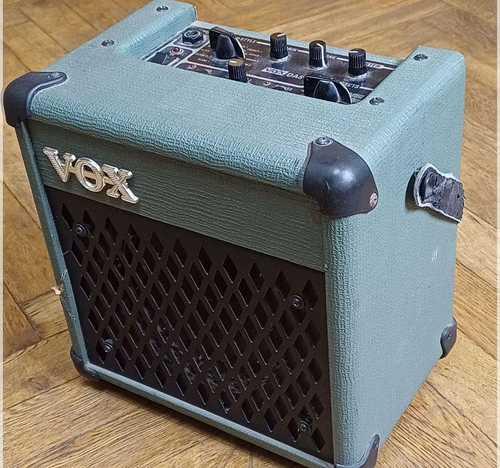 Комбоусилитель VOX DA5