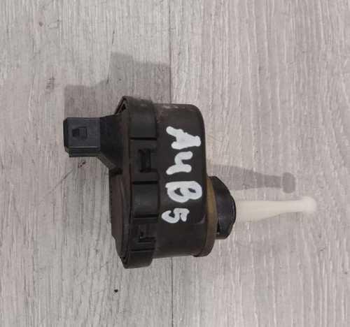 Корректор фар audi a4 b5