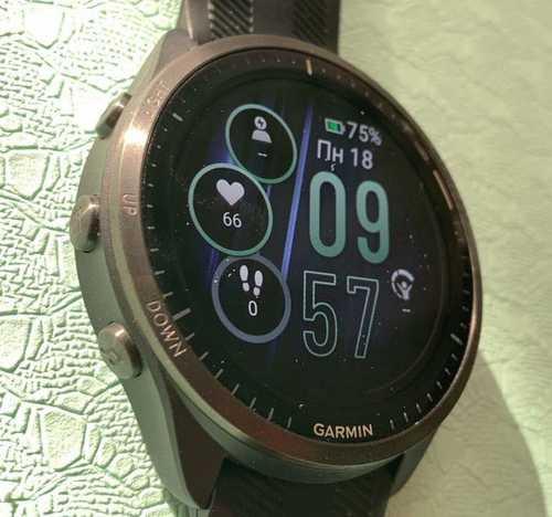 Спортивные часы Garmin Forerunner 965 Amoled