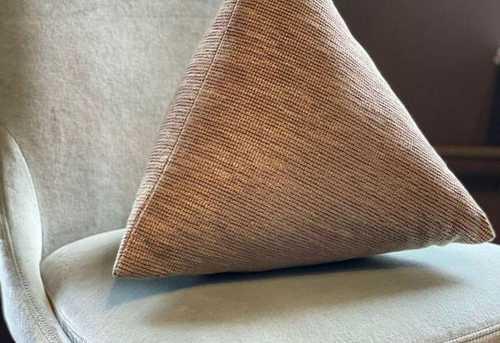 Декоративная подушка из винтажной ткани