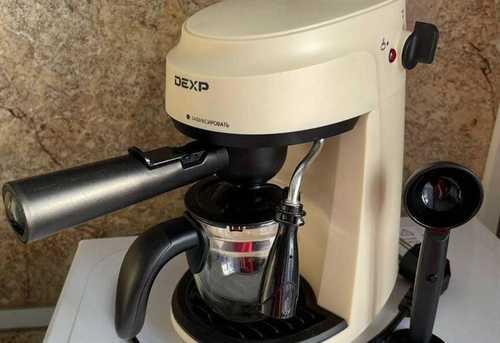 Кофеварка рожковая с капучинатором dexp EM-801