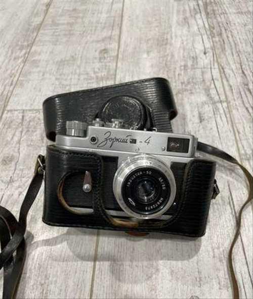Плёночный фотоаппарат зоркий 4