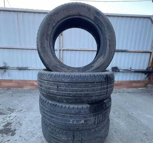 Dunlop Grandtrek ST30 225/65 R17