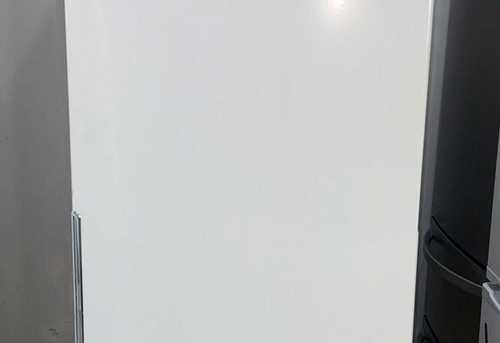 Холодильник hotpoint ariston бу