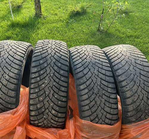 Pirelli Scorpion Ice Zero 2 235/50 R19