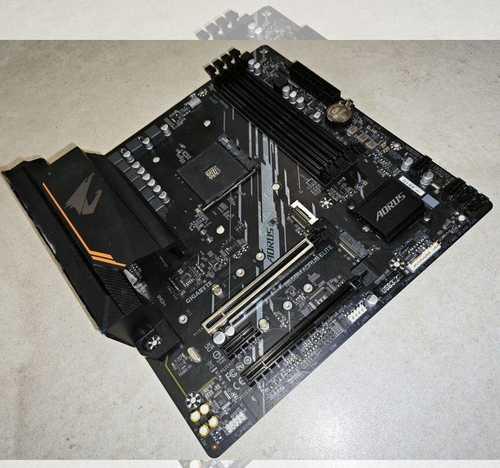 Материнская плата gigabyte b550m aorus elite v1