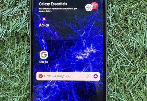 Samsung Galaxy A8+, 4/32 ГБ