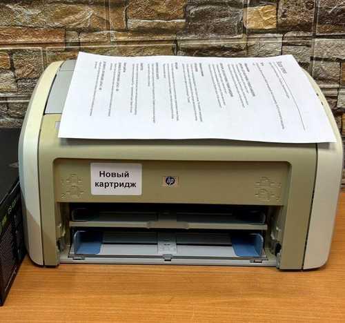 Лазерный принтер HP LaserJet 1020 Новый картридж