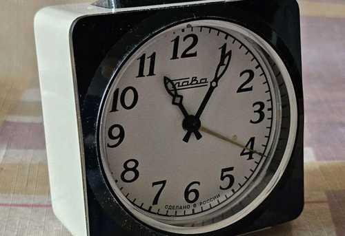 Часы- будильник "Слава"