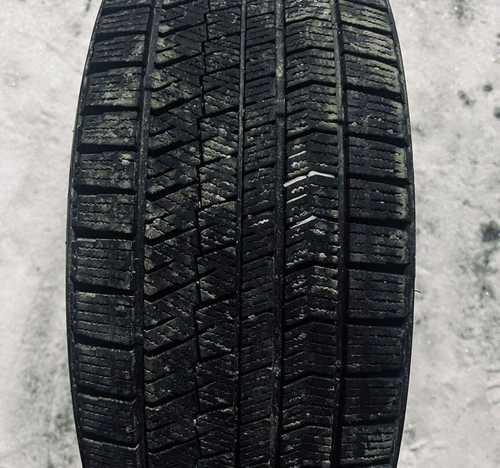 Bridgestone Blizzak Ice 235/45 R18