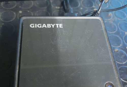 Неттоп Gigabyte brix GB-bace-3000